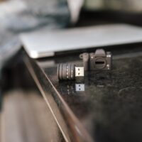 多功能又超便利USB Type-C顯示器，看似完美其實潛藏風險？ - PanSci 泛科學